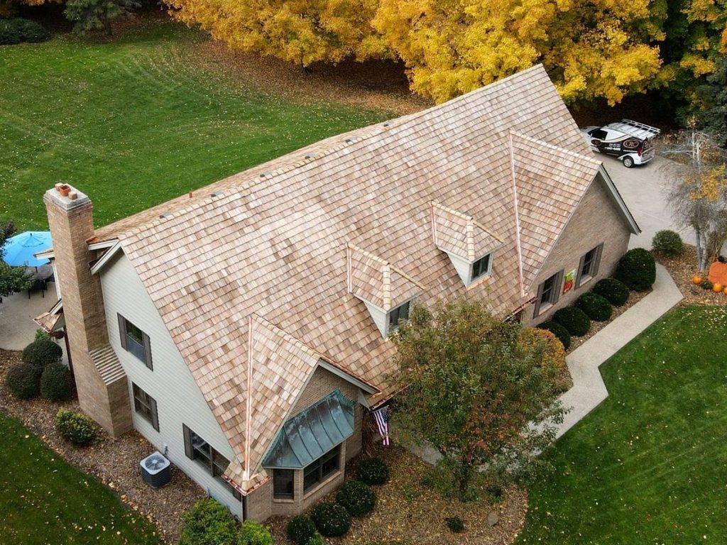 Western Red Cedar Shakes – Awbrey Butte Cedar