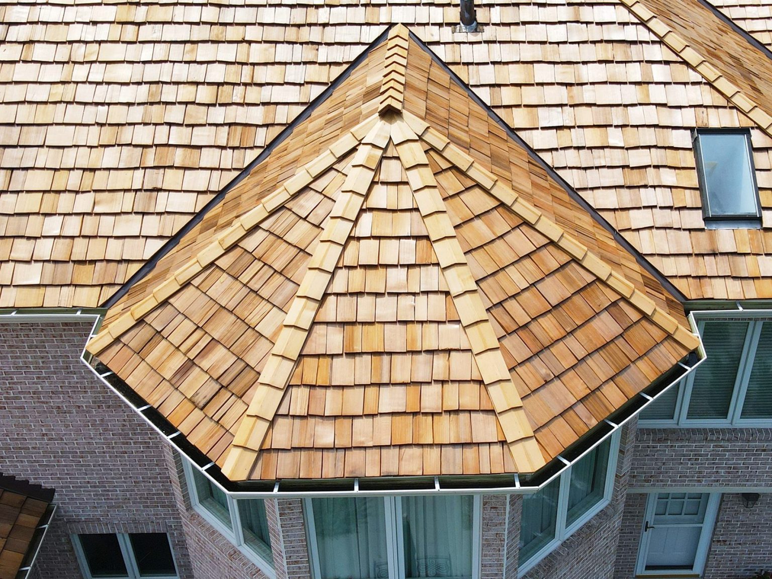 Western Red Cedar Shakes – Awbrey Butte Cedar