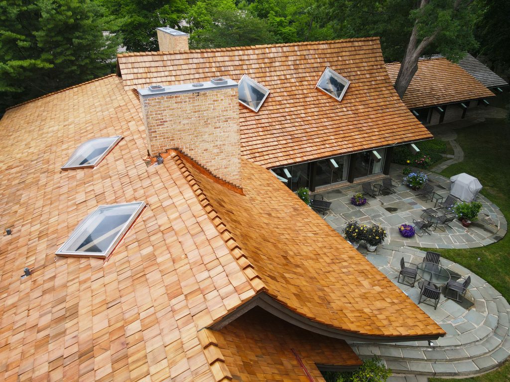 Western Red Cedar Shakes – Awbrey Butte Cedar