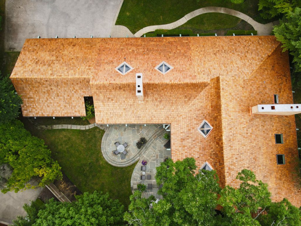 Western Red Cedar Shakes – Awbrey Butte Cedar