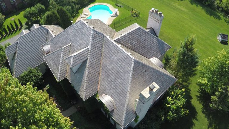 Western Red Cedar Shakes – Awbrey Butte Cedar