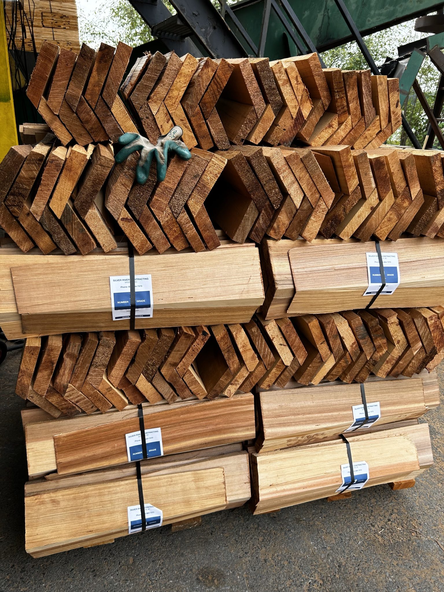 Hip and Ridge – Awbrey Butte Cedar